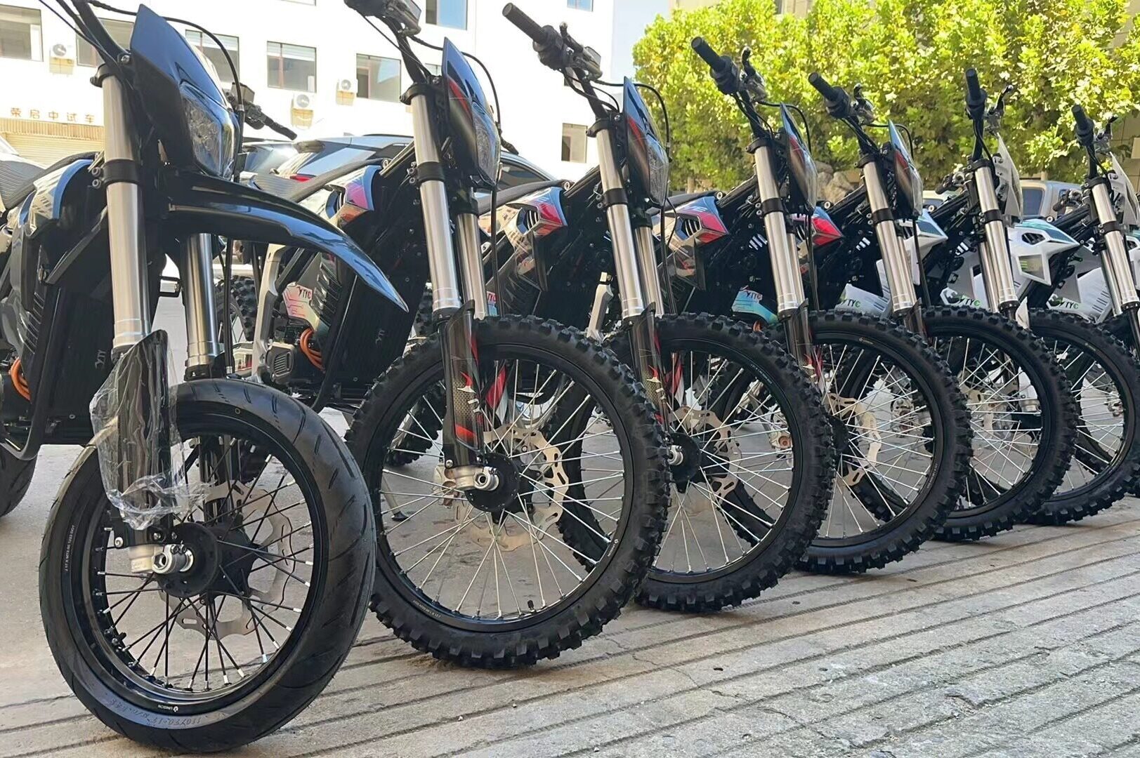 Off-Road Electric Motorbikes: The American Landscape with Tyemoto - TYEMOTO